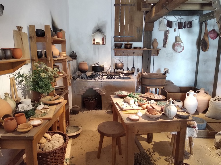 Saalburg Roman Fort Travel Guide - Germany - Eupedia